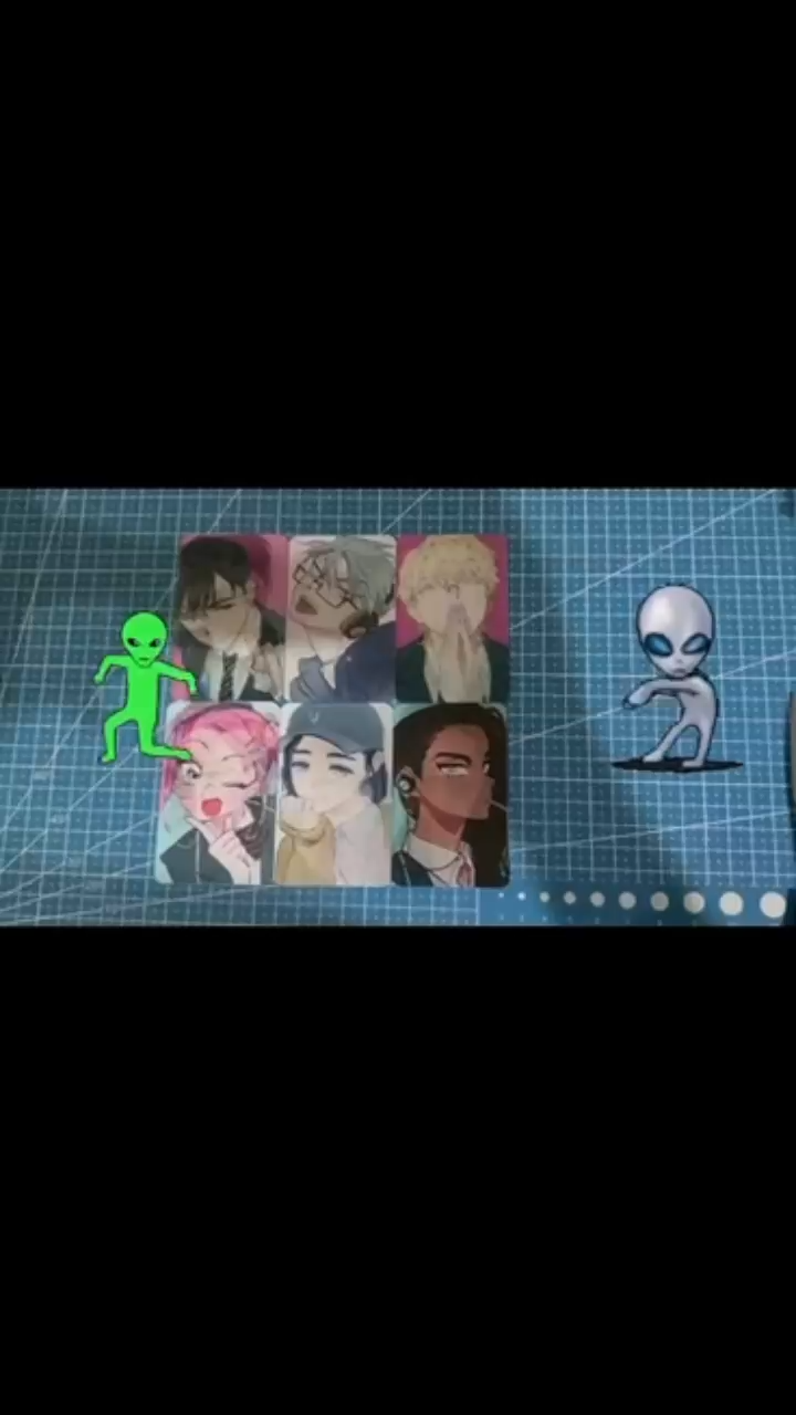 Alien Stage Lenticular Photocards (Sua, Mizi, Hyuna, Luka, Ivan, Till ...