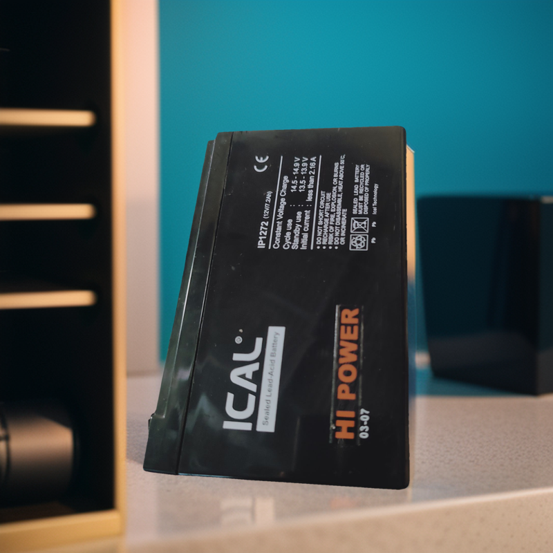 Aki Kering UPS 12V 7.2 Ah Bekas Normal Bergaransi 1 Minggu Merk Ical ...